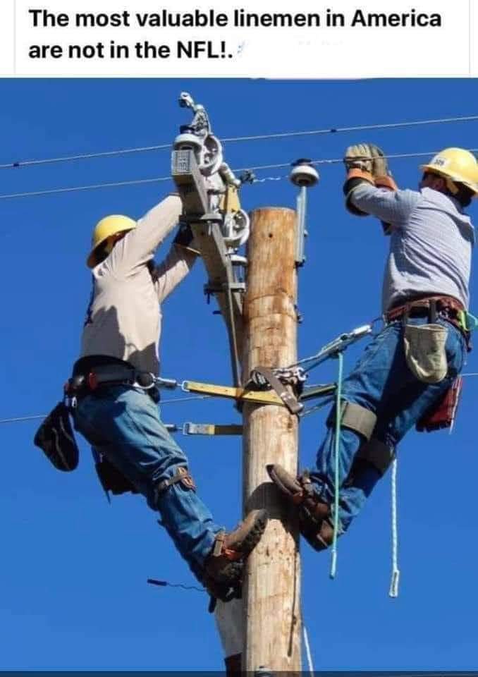 Solve Most Valuable Linemen in the USA..not in the NFL jigsaw puzzle ...