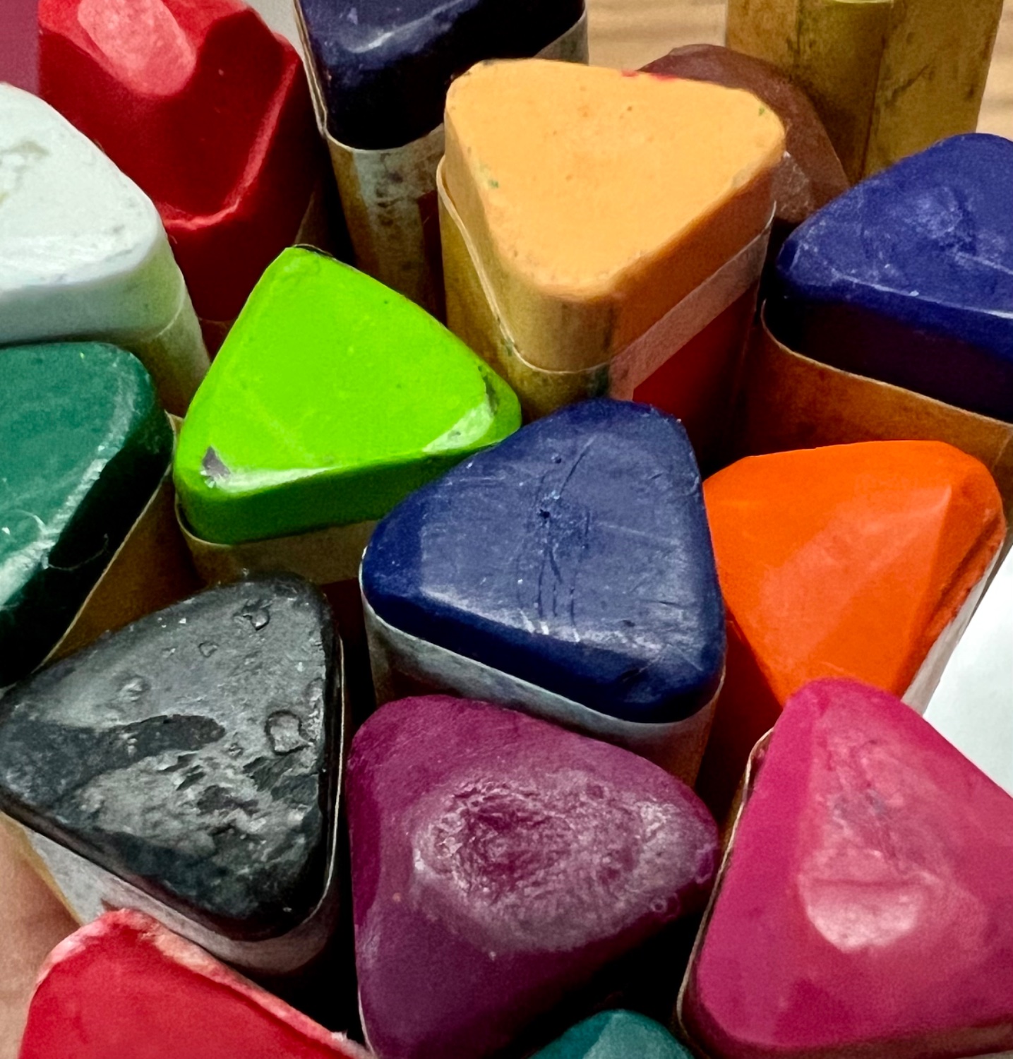 Solve Bloop jigsaw puzzle online with 210 pieces