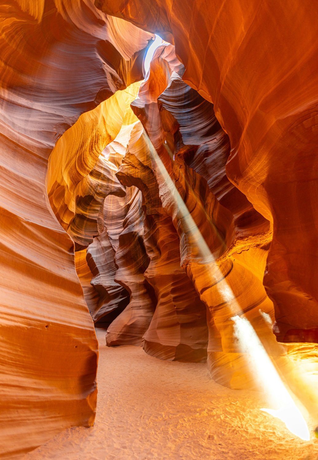 Solve Sunbeam. Upper Antelope Canyon, Arizona jigsaw puzzle online with ...