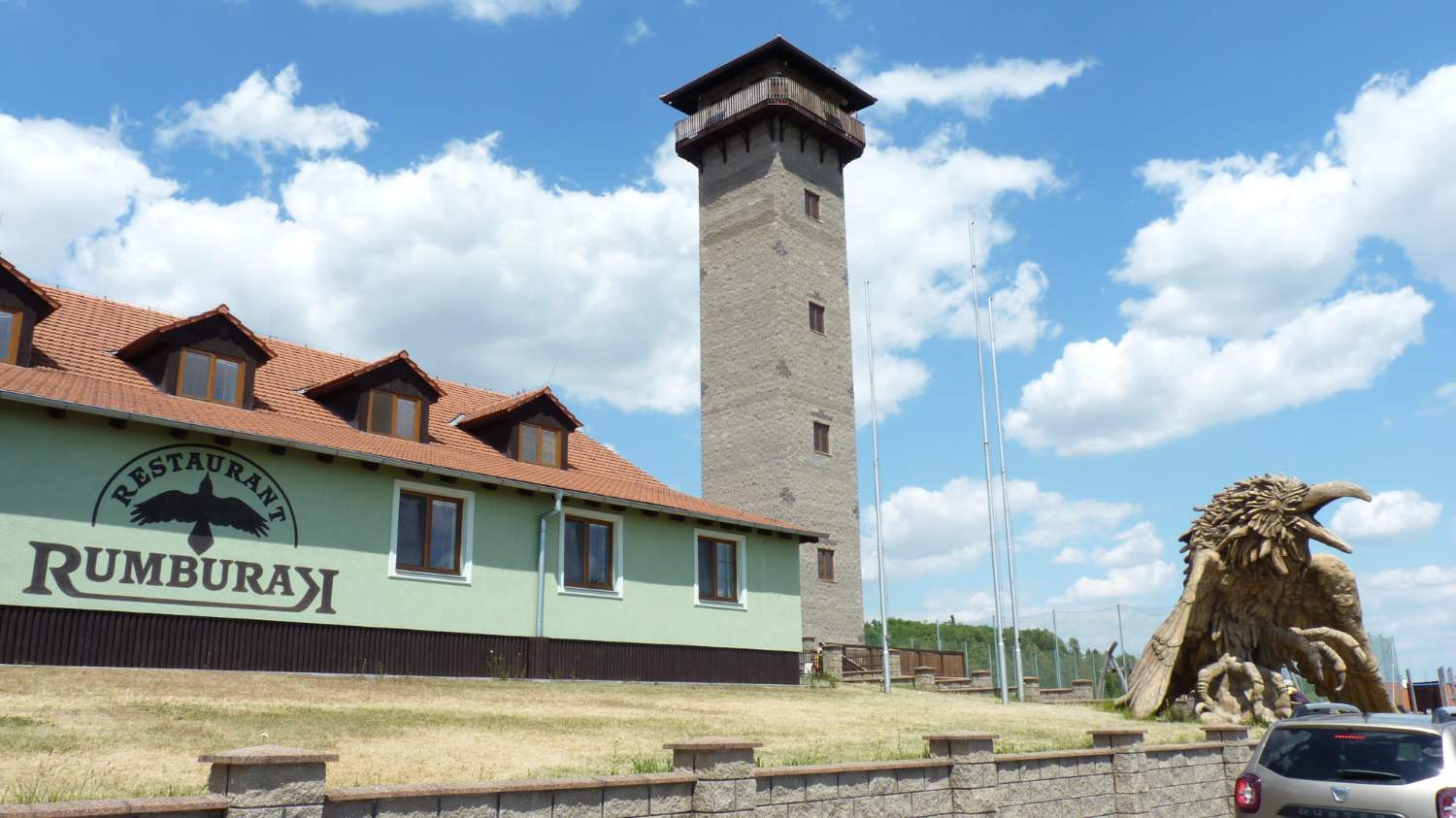 Solve Hotel Rumburak u Bítova jigsaw puzzle online with 32 pieces