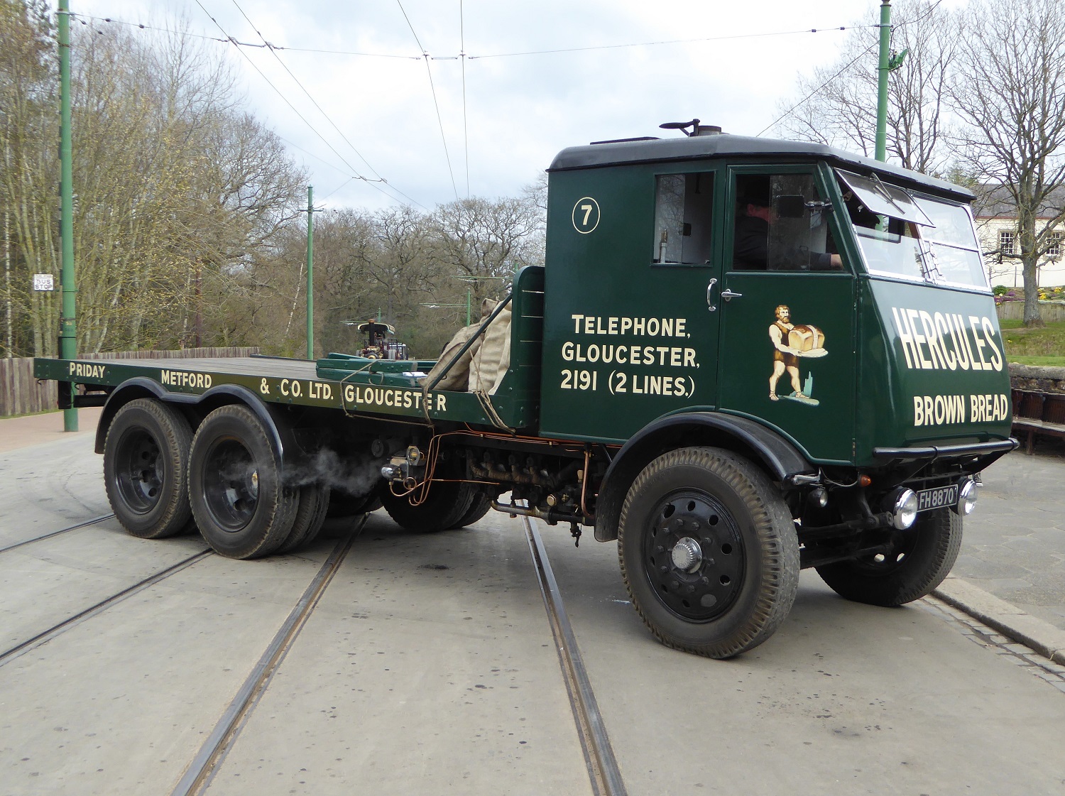 Solve Sentinel S6 Steam Wagon 9084-03 jigsaw puzzle online with 300 pieces