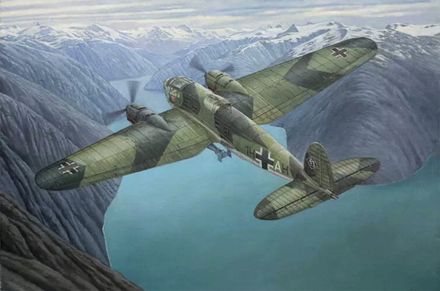 Solve Heinkel He 111H-6 jigsaw puzzle online with 260 pieces