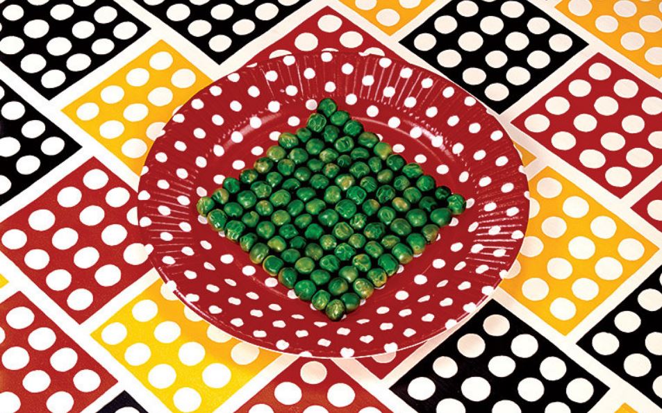 Solve Peas on a plate jigsaw puzzle online with 40 pieces