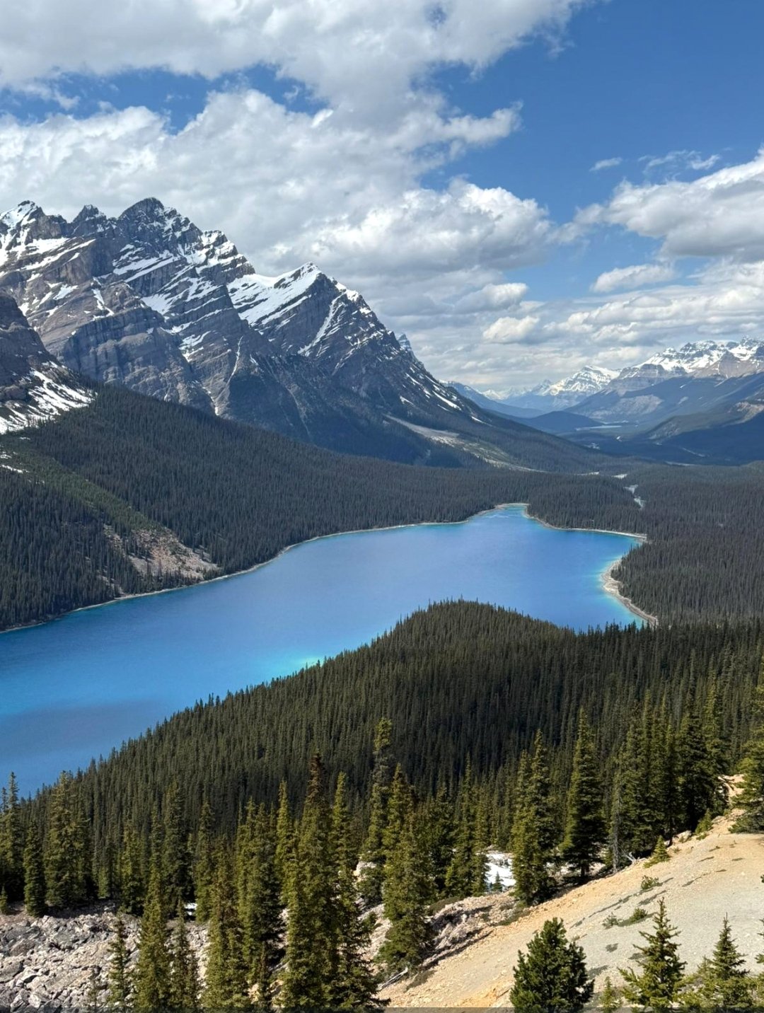 Solve Lake Louise, Alberta jigsaw puzzle online with 336 pieces