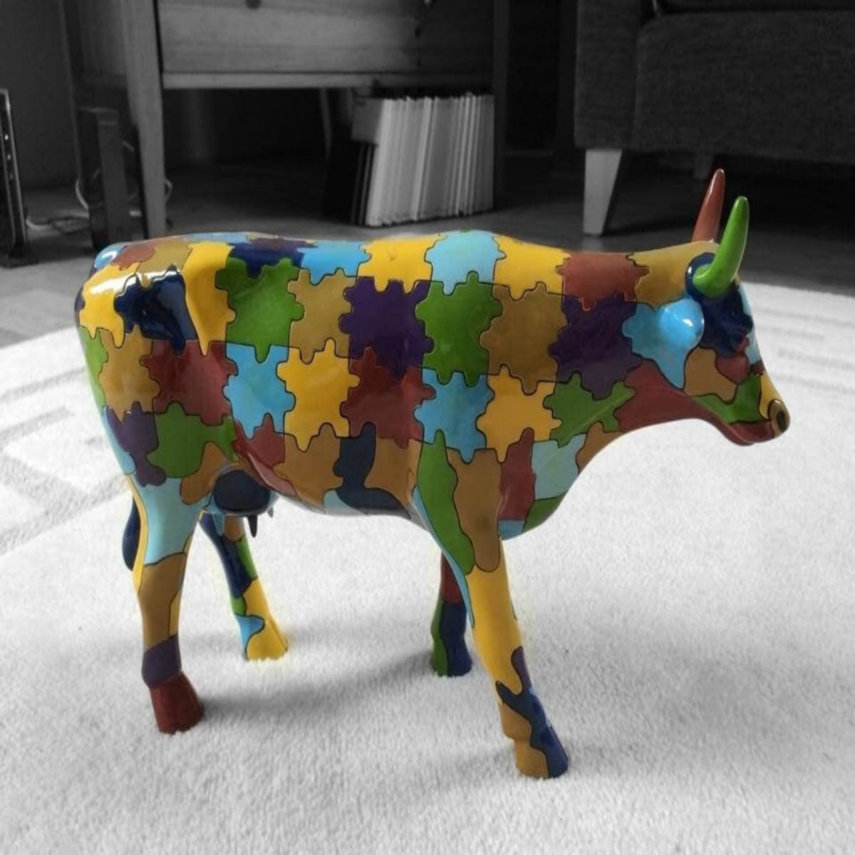 Solve Puzzle Cow. jigsaw puzzle online with 400 pieces