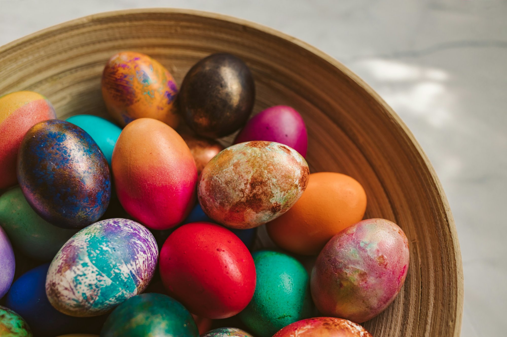 Solve Easter eggs jigsaw puzzle online with 70 pieces