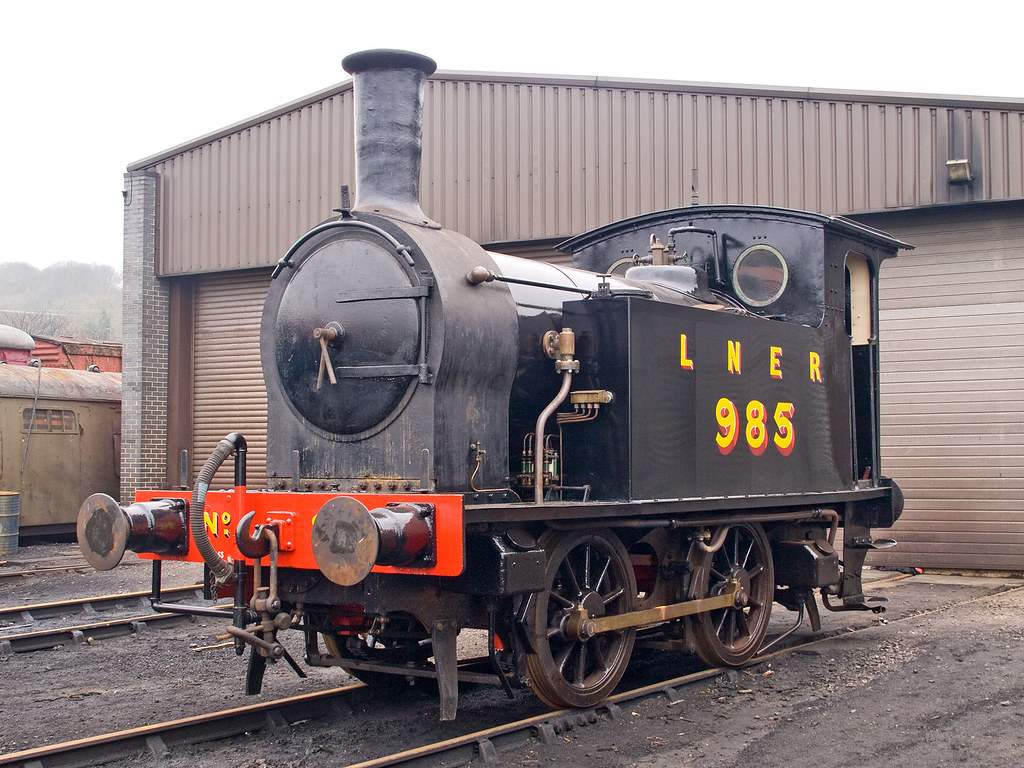 Solve LNER Class Y7 0-4-0T 985. jigsaw puzzle online with 63 pieces