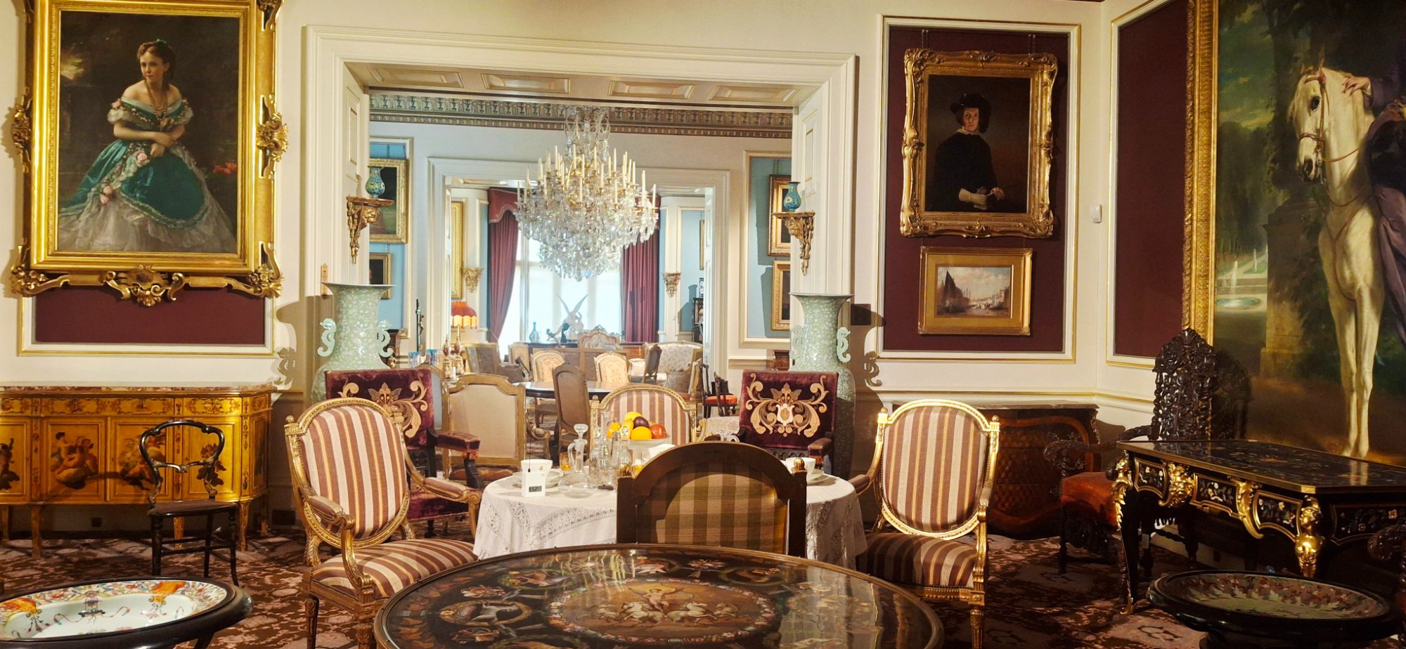 Solve 1000018259 jigsaw puzzle online with 78 pieces