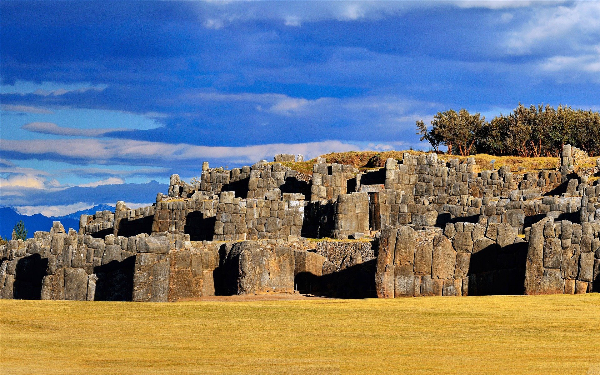 Solve Peru_Sacsayhuaman_Inca_Fortress jigsaw puzzle online with 160 pieces