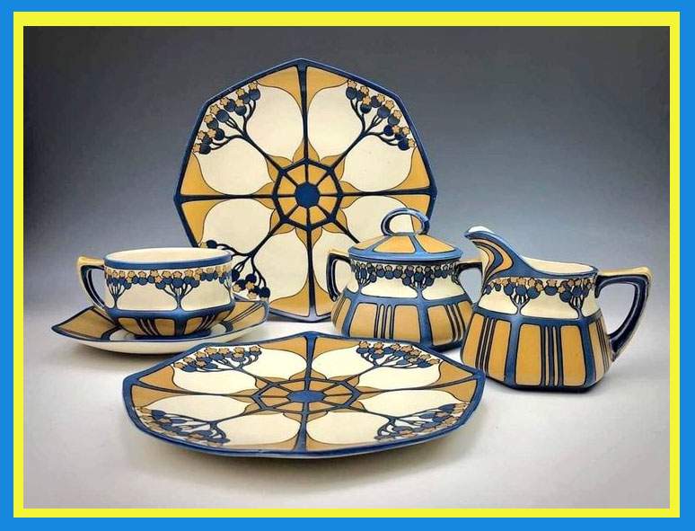 Solve Villeroy & Boch 'Elderberry' tea set dates to 1907 in Mettlach ...