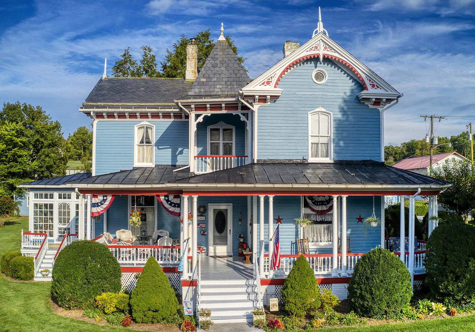 Solve Woodstock, Virginia jigsaw puzzle online with 176 pieces