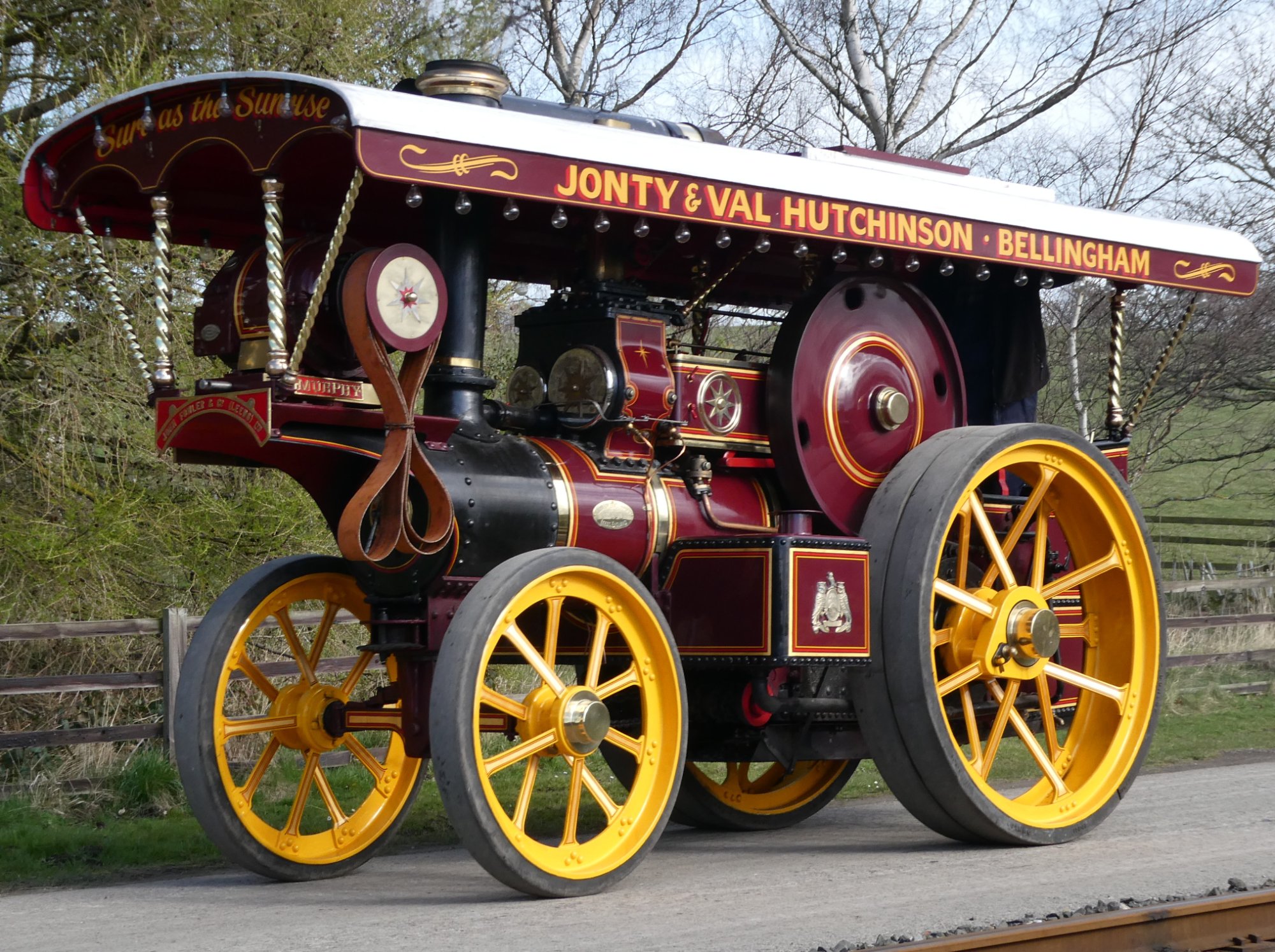 Solve Fowler Showman's Tractor 16971 'Murphy' jigsaw puzzle online with ...