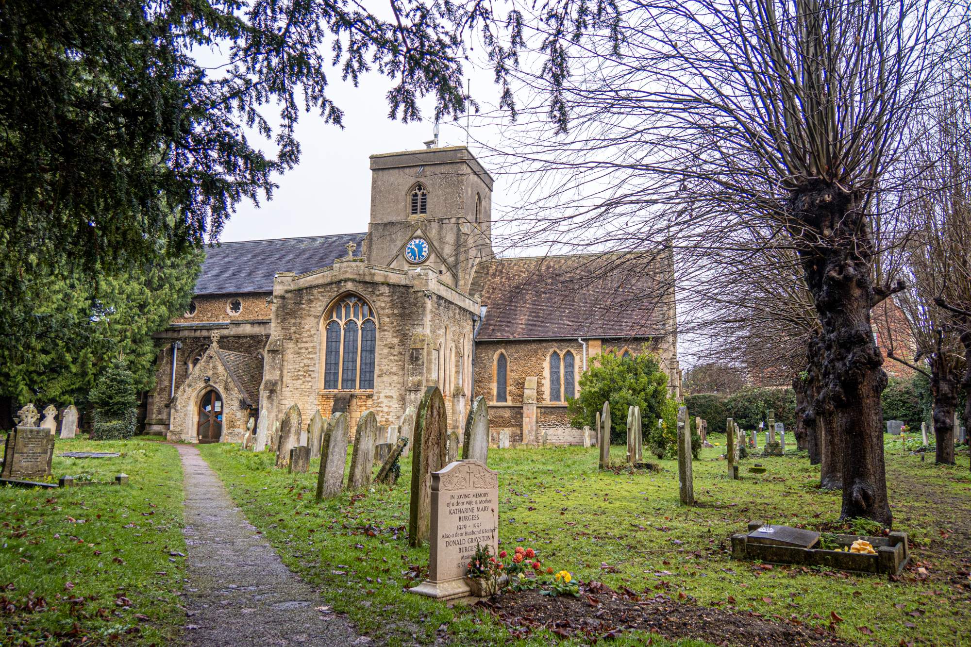 Solve St.Andrew's Church, Histon jigsaw puzzle online with 368 pieces