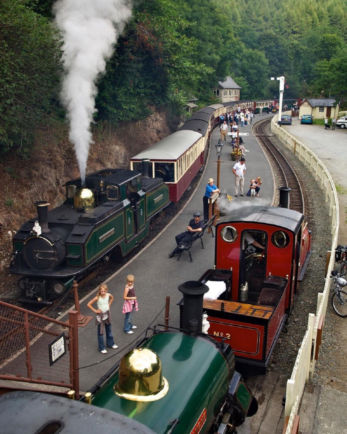 Solve Busy scene at Tan-y Bwlch station on the Ffestiniog Railway ...