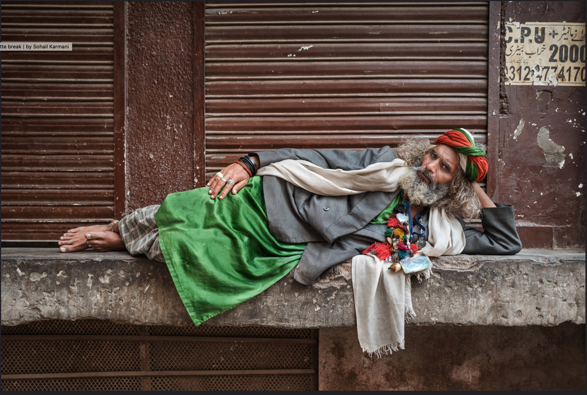 Solve Sufi Mystic in Lahore, Pakistan jigsaw puzzle online with 96 pieces