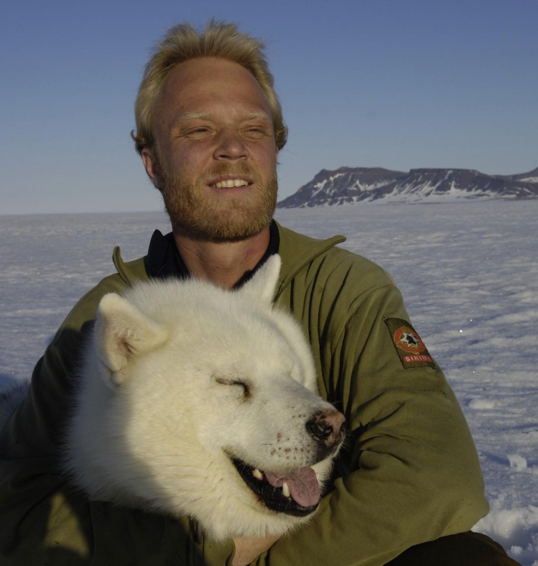Solve Danish Special Forces members in Greenland. The Sirius Dog Sled ...