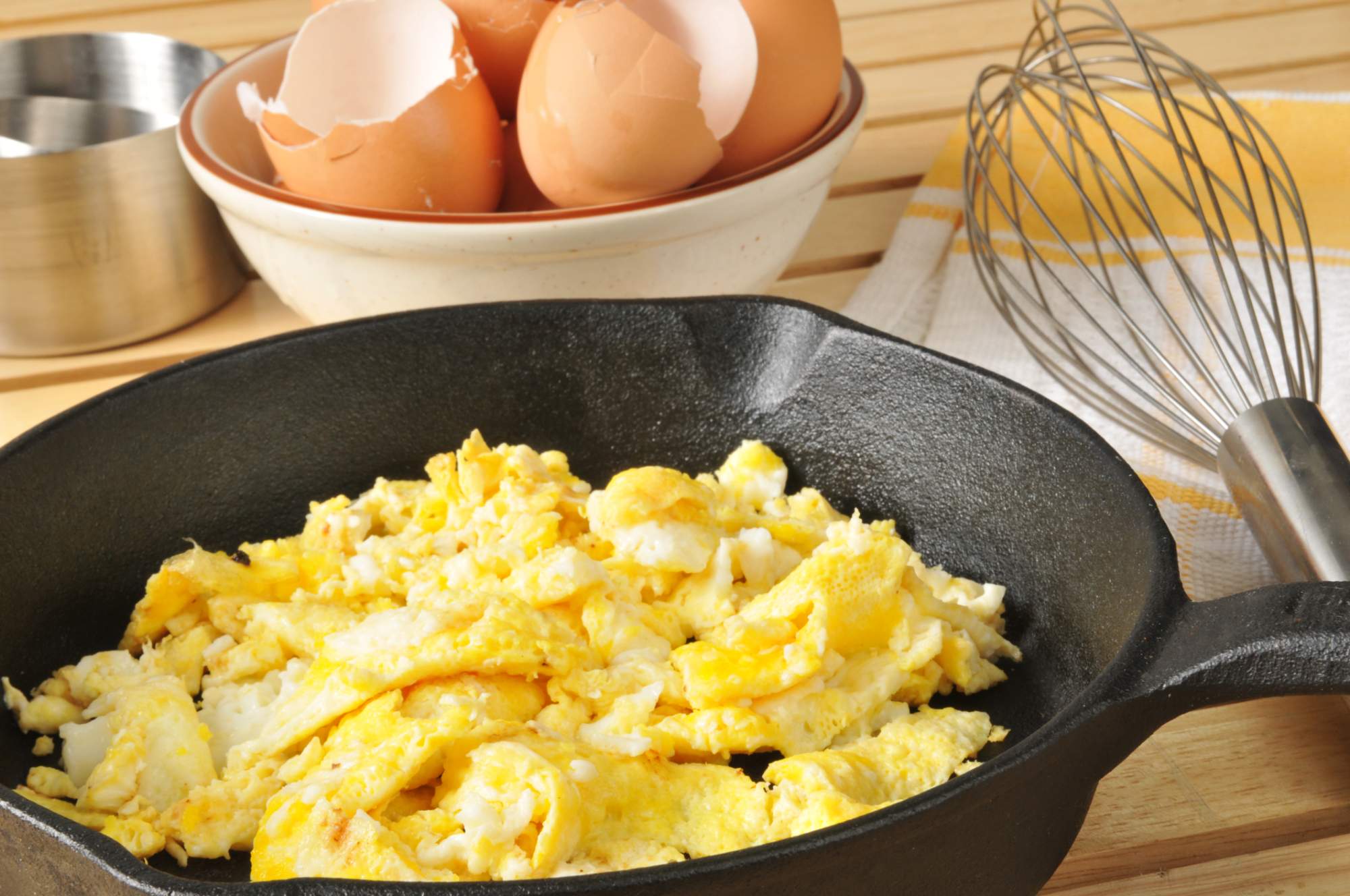 Solve Scrambled Eggs jigsaw puzzle online with 600 pieces