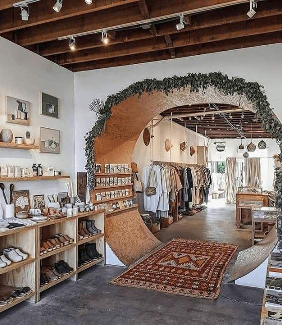 Solve Unusual Store Design jigsaw puzzle online with 90 pieces