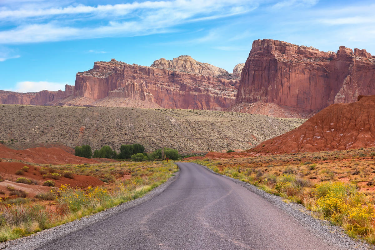 Solve CAPITOL REEF NATIONAL PARK jigsaw puzzle online with 96 pieces