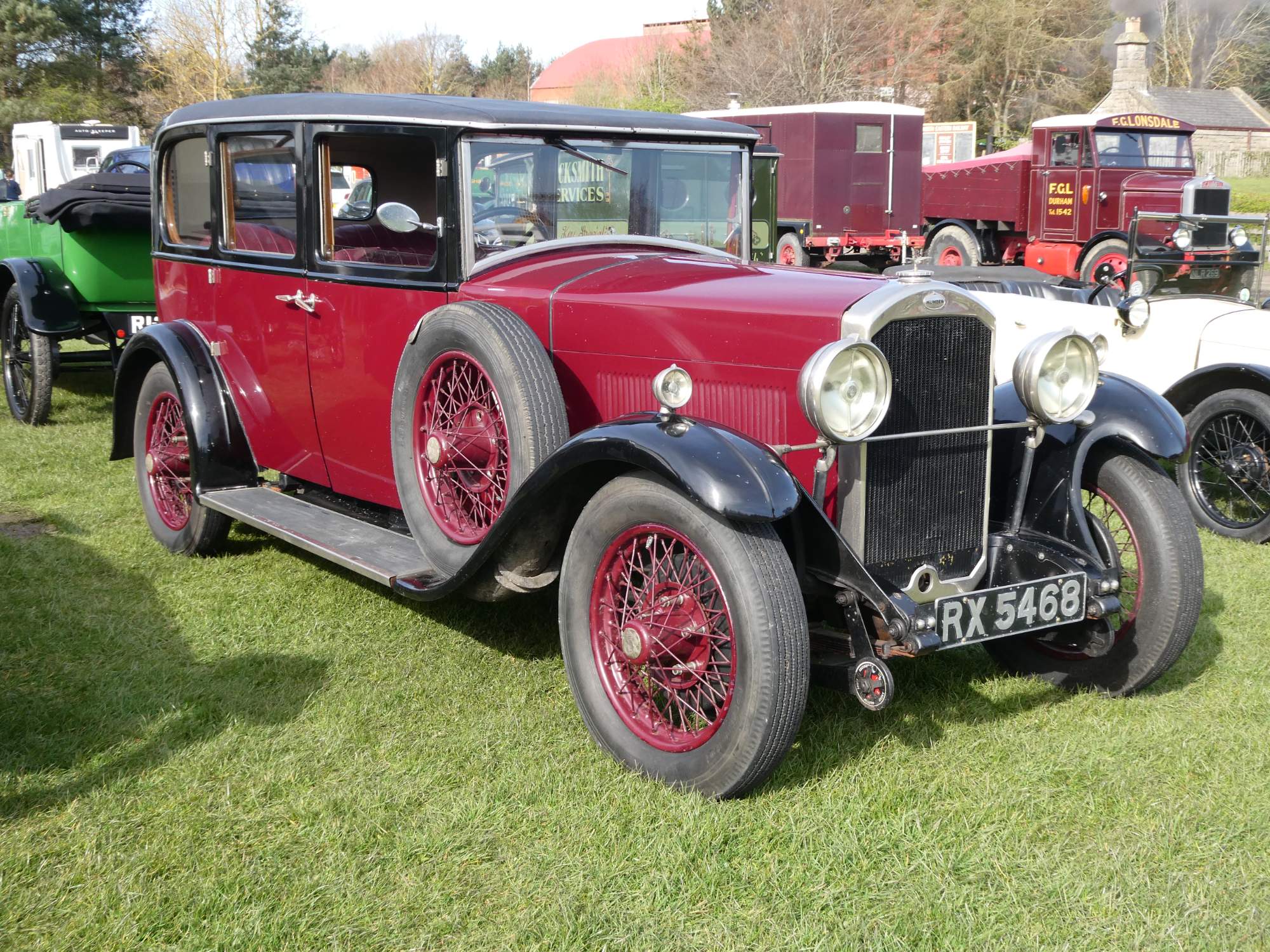 Solve 1929 Humber 16/50 jigsaw puzzle online with 300 pieces