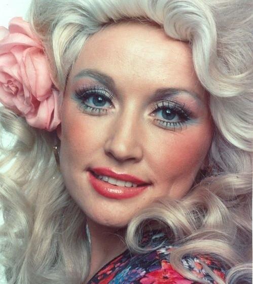 Solve Dolly Parton jigsaw puzzle online with 72 pieces