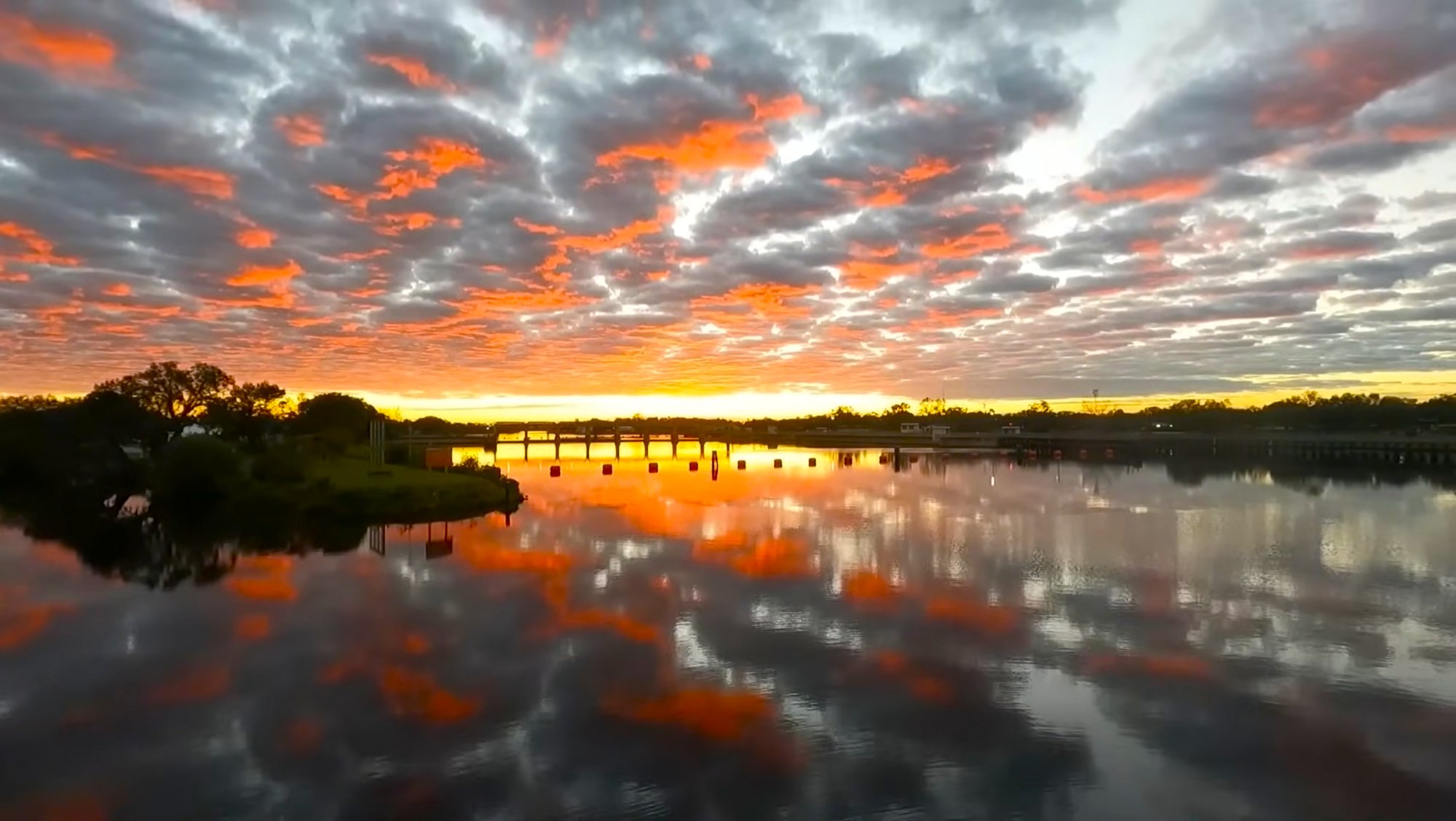 Solve Sunrise at Caloosahatchee River at W.P. Franklin Lock in Olga ...