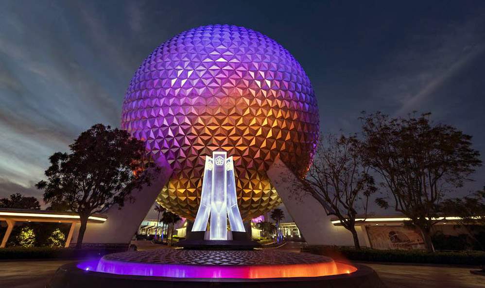 Solve Epcot entrance fountain jigsaw puzzle online with 60 pieces