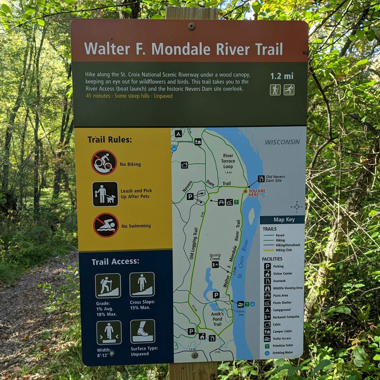 Solve Walter F. Mondale River Trail jigsaw puzzle online with 100 pieces
