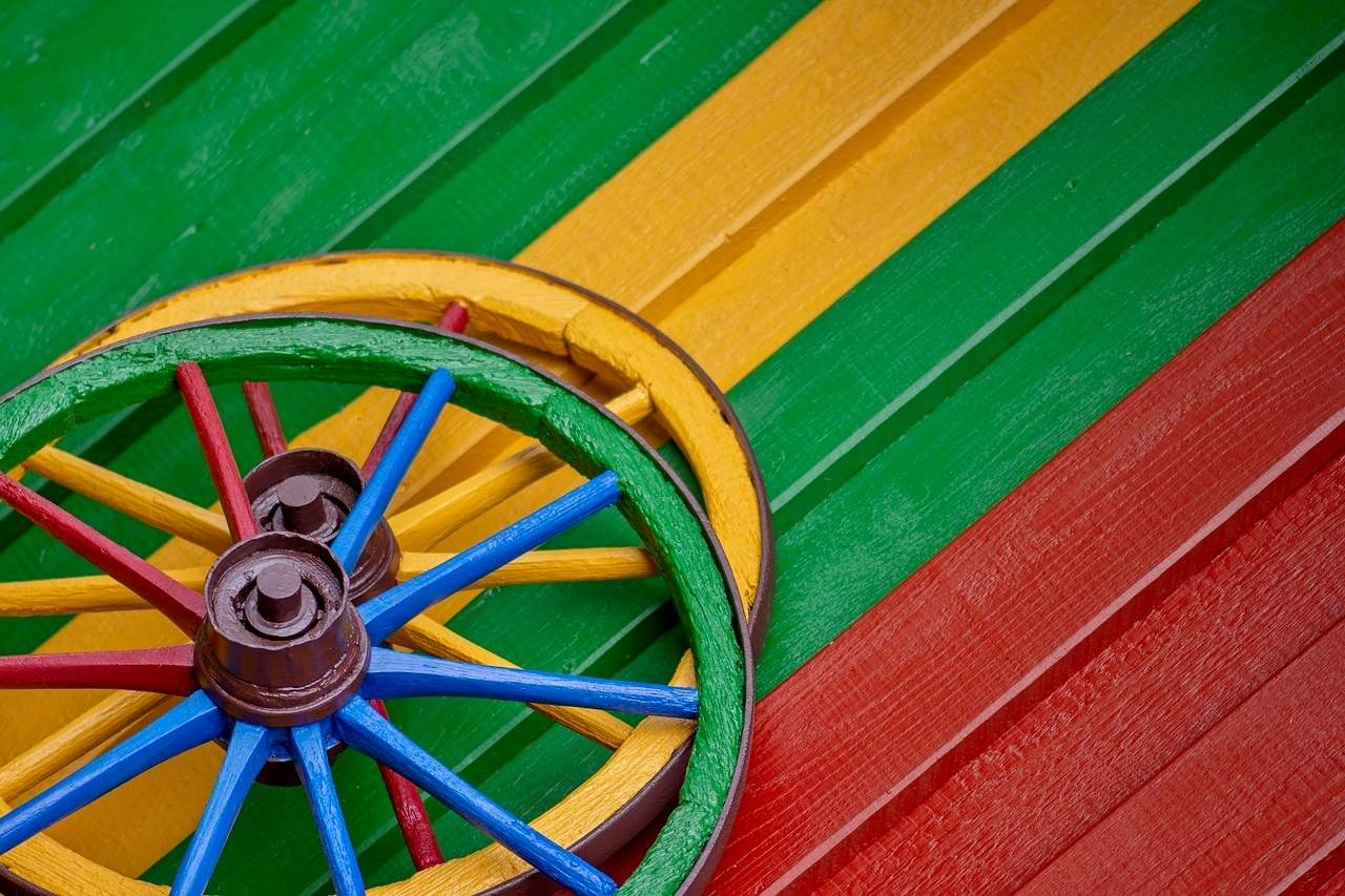 Solve Painted Wagon Wheels (resize 12 - 315 pieces) jigsaw puzzle ...