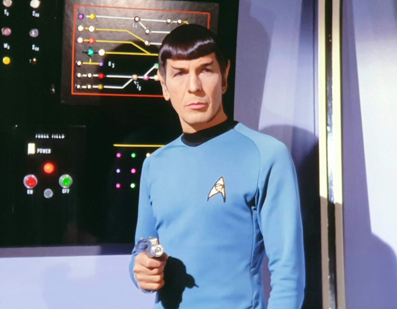 Solve PHASER CHARGED AND READY! jigsaw puzzle online with 30 pieces