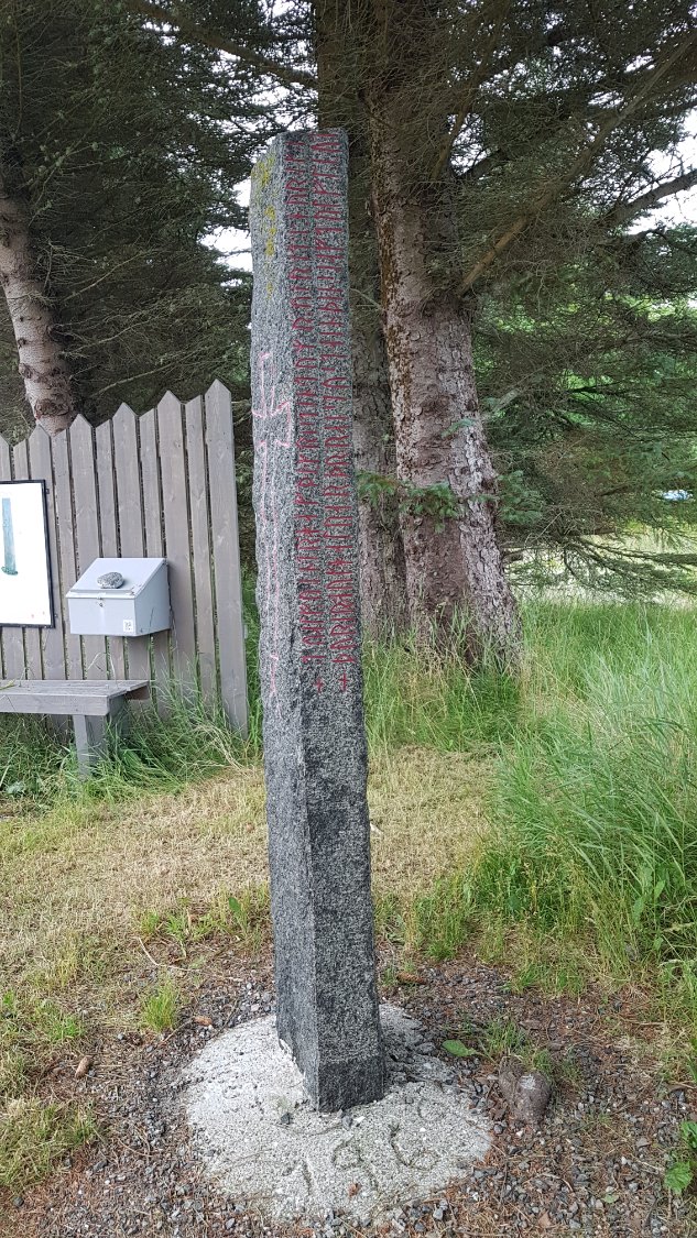 Solve The Kuli Stone 2 jigsaw puzzle online with 15 pieces