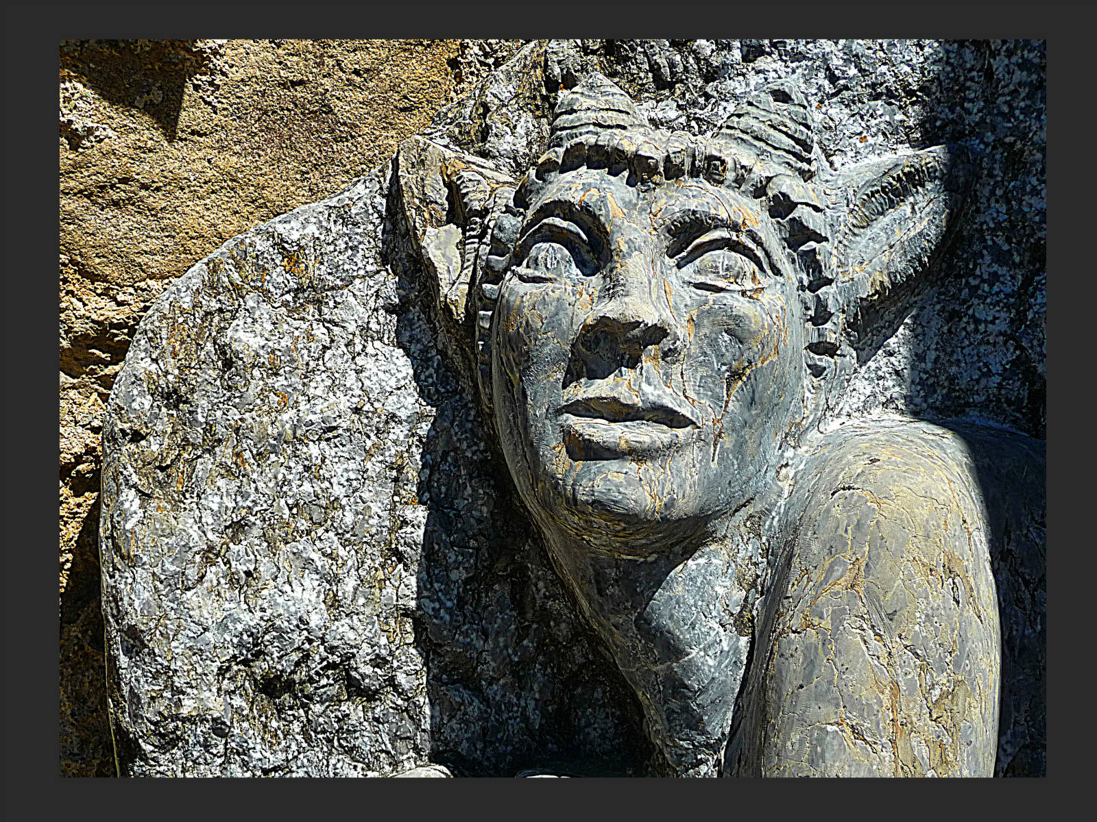 Solve Devil jigsaw puzzle online with 252 pieces