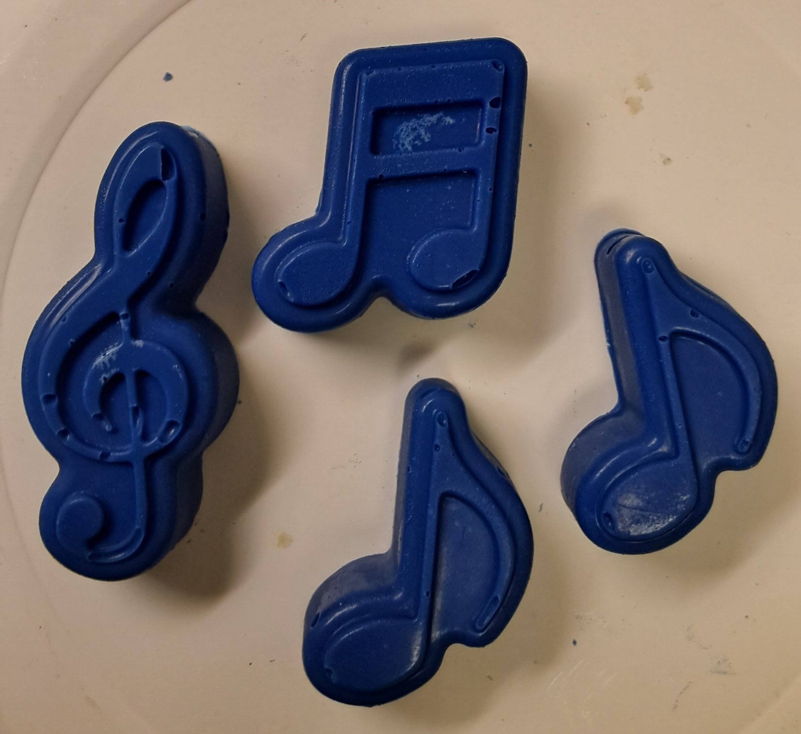 Solve Singing the Blues... 🇨🇦 jigsaw puzzle online with 72 pieces