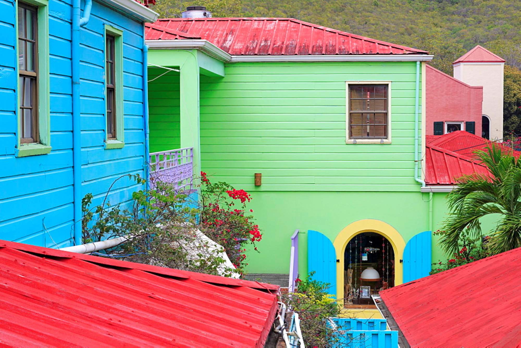 Solve Virgin Islands jigsaw puzzle online with 176 pieces