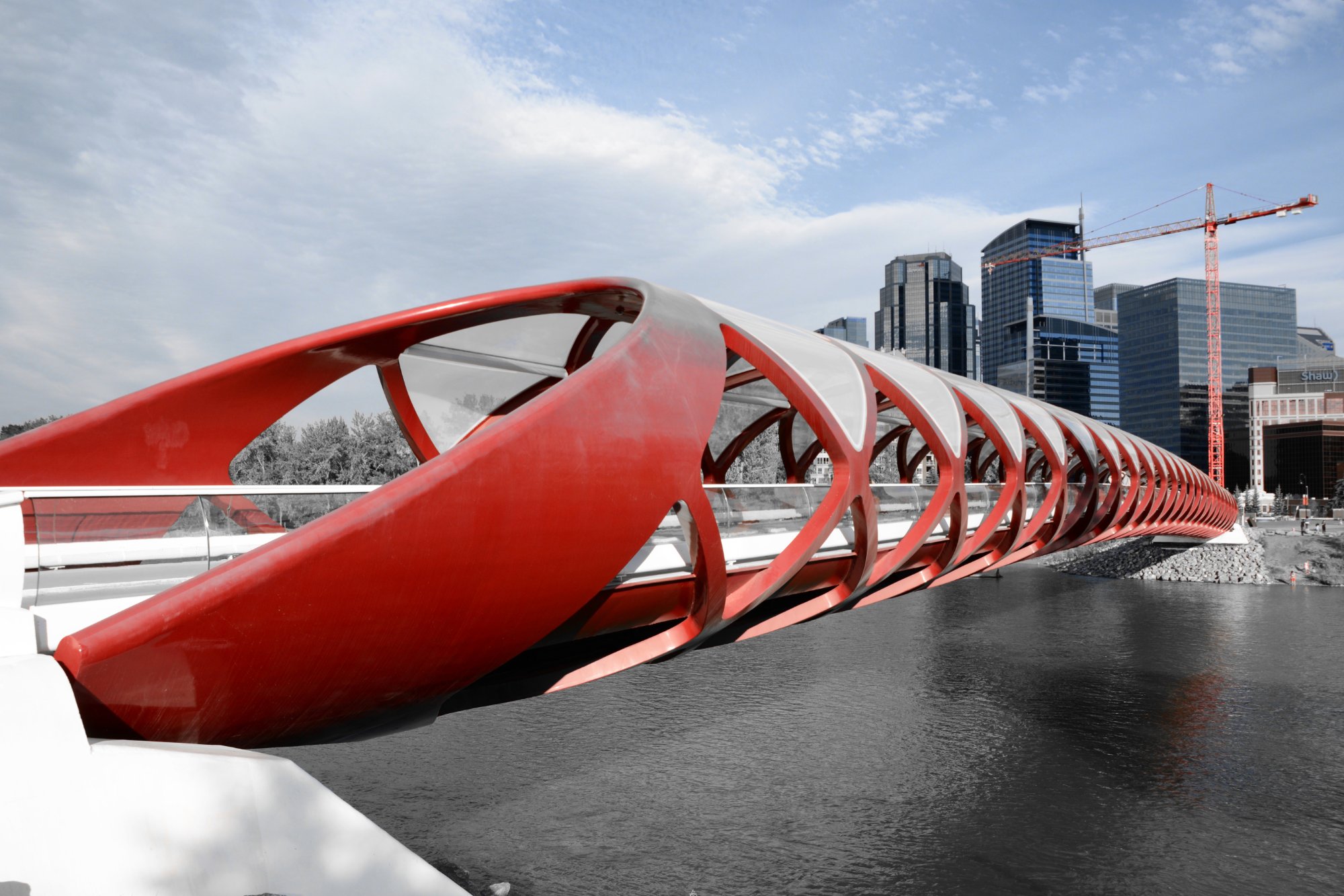 Solve The Peace Bridge, Calgary jigsaw puzzle online with 117 pieces