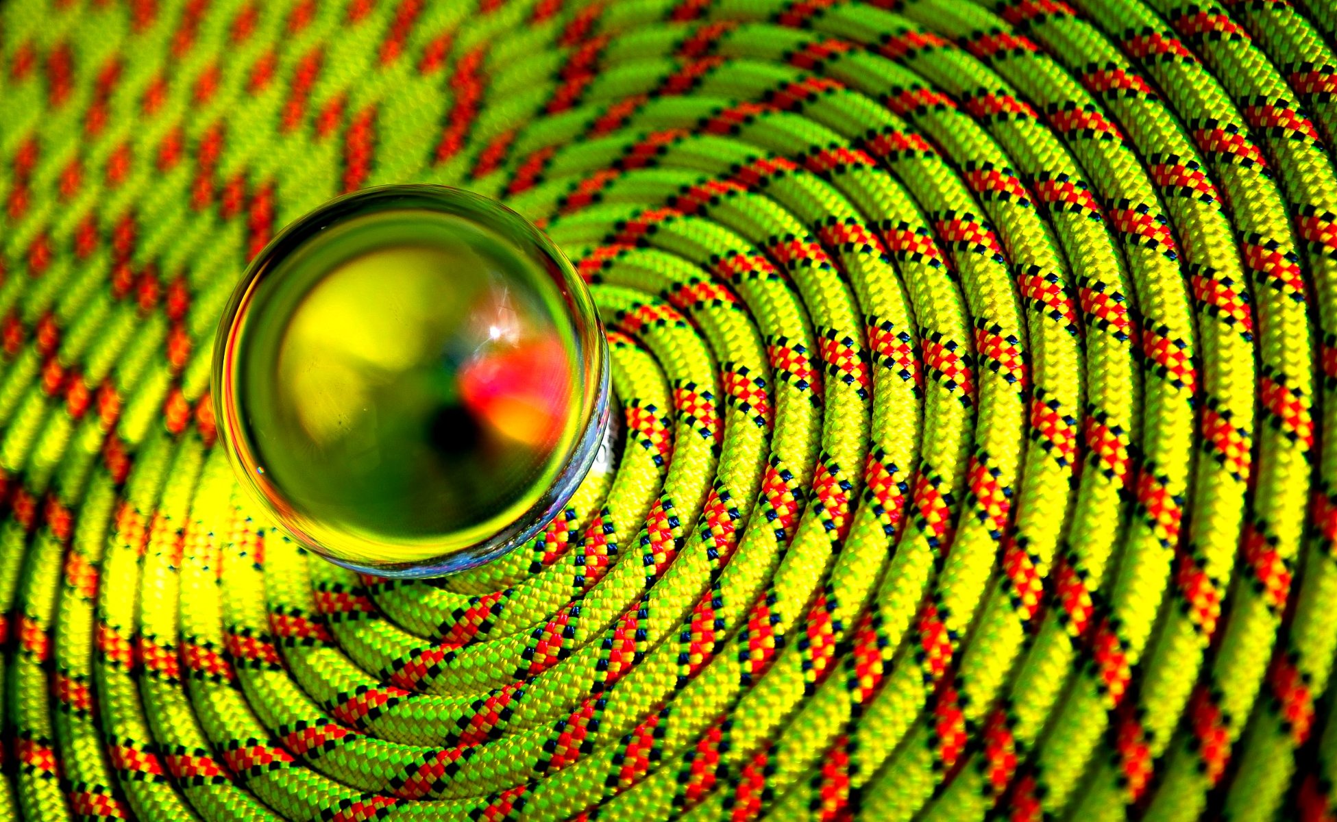 Solve rope jigsaw puzzle online with 60 pieces