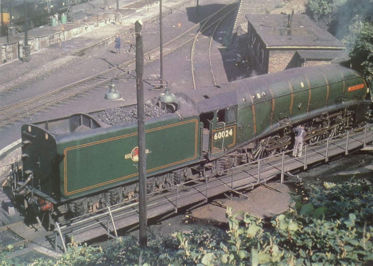 Solve LNER Class A4 4-6-2 60024 Kingfisher. jigsaw puzzle online with ...