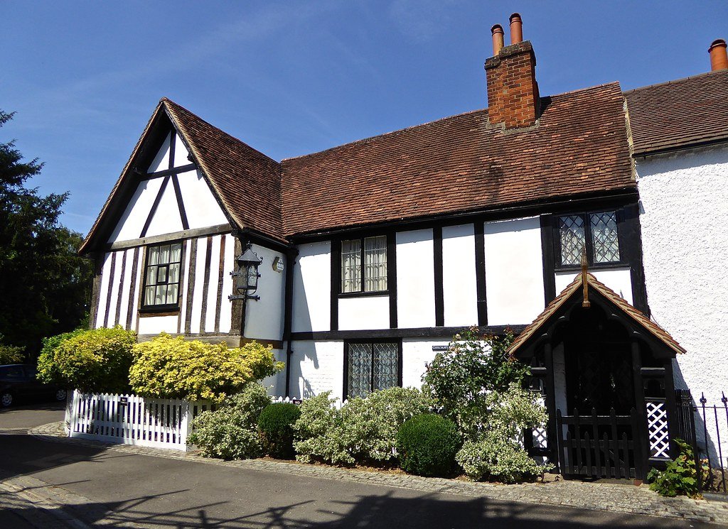 Solve Church Gate House, Cookham, Berkshire, UK jigsaw puzzle online ...