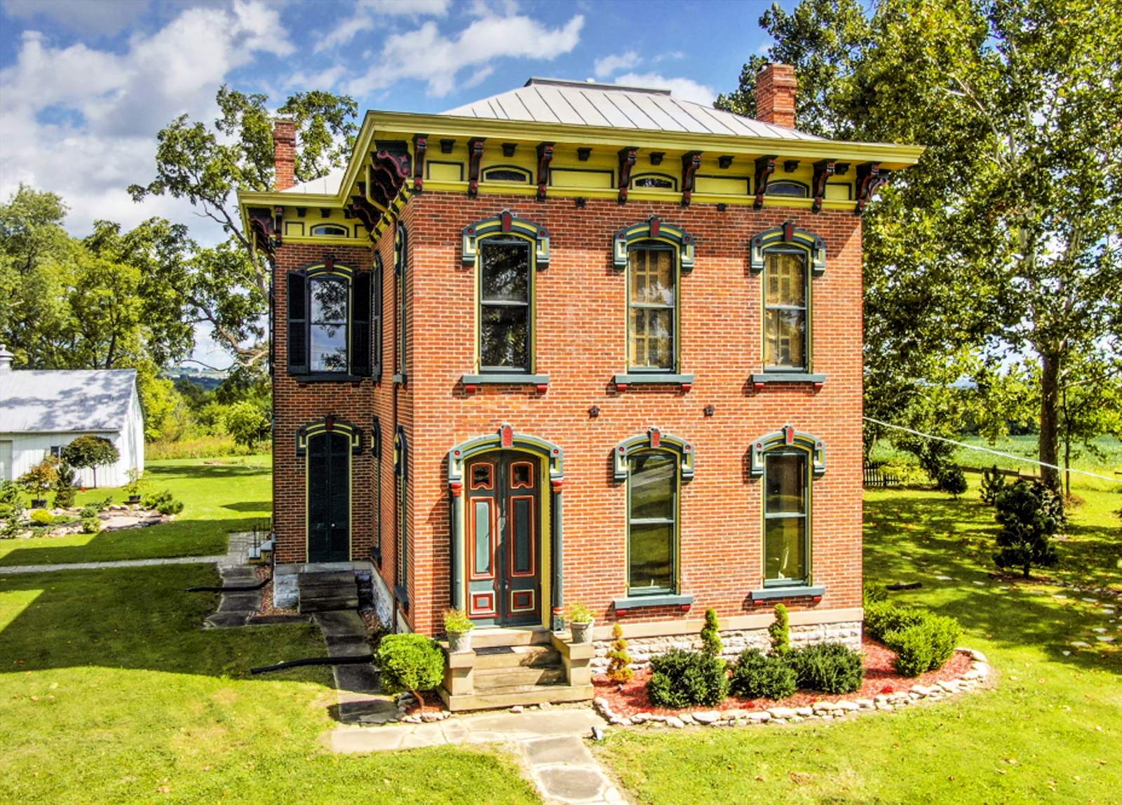 Solve New Miami, Ohio jigsaw puzzle online with 252 pieces