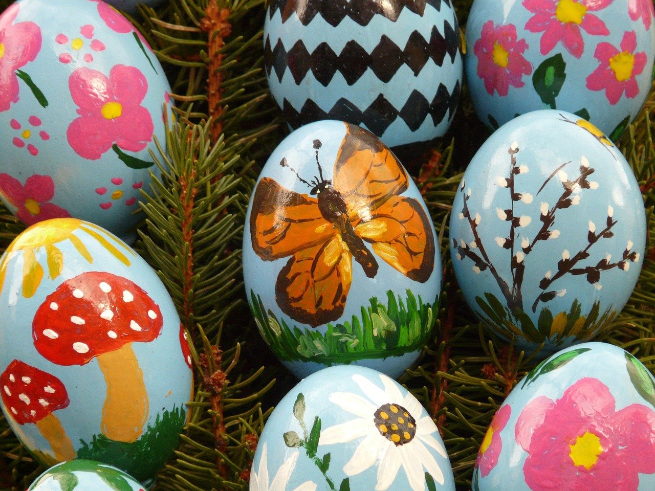 Solve easter egg jigsaw puzzle online with 48 pieces