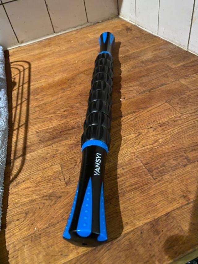 Solve Roller for a work out jigsaw puzzle online with 20 pieces