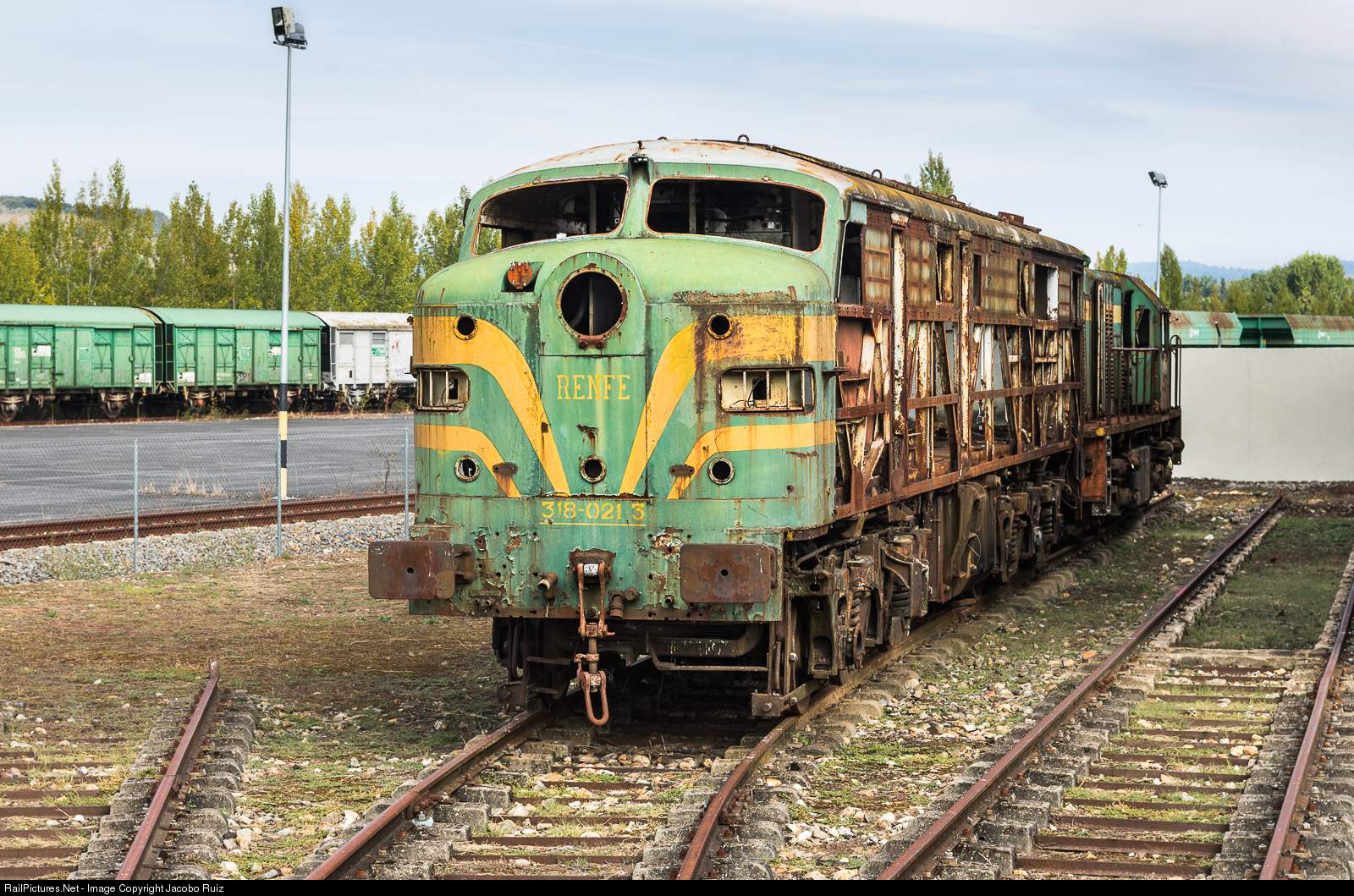 Solve alco renfe series 318 built in 1958 all 24 units jigsaw puzzle ...