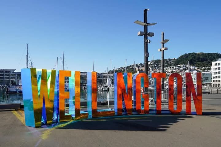 Solve A Wellington welcome on the waterfront jigsaw puzzle online with ...
