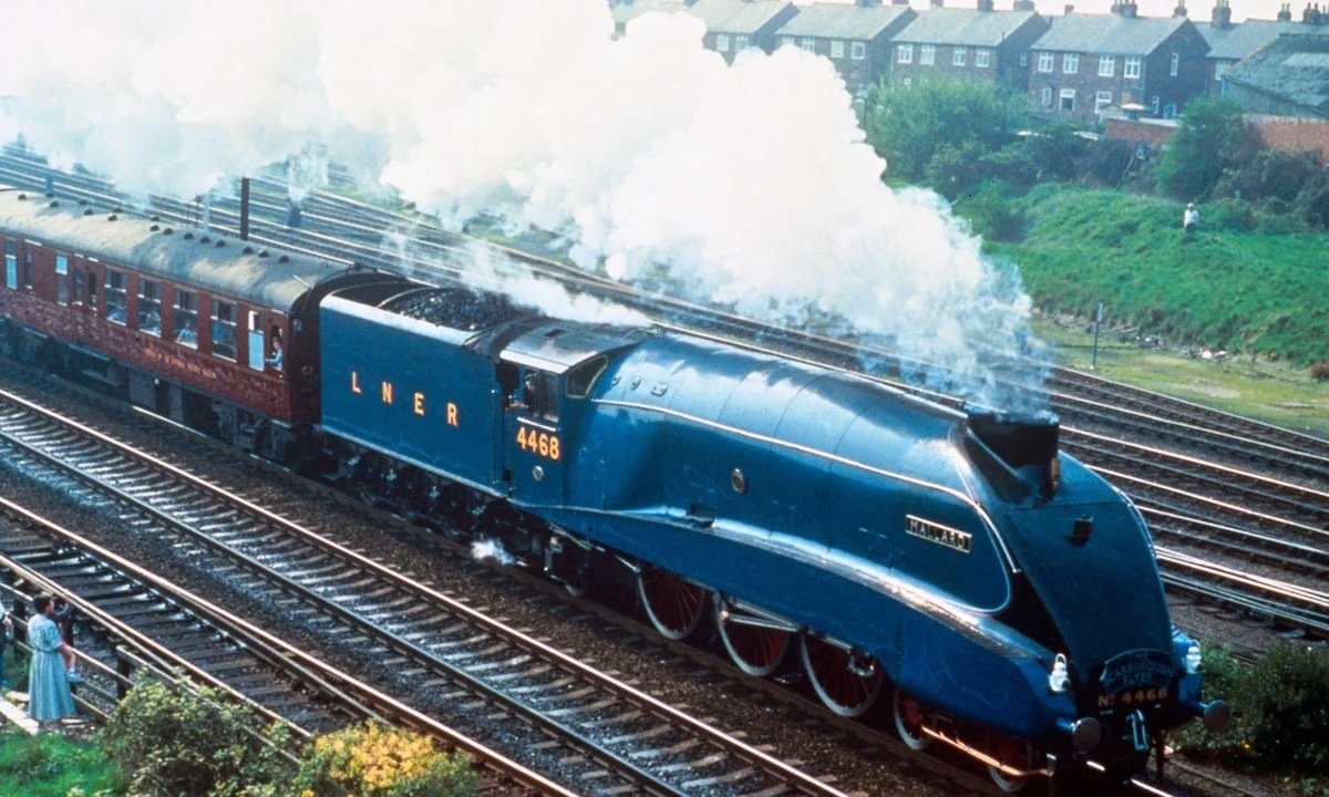 Solve LNER Class A4 4468 Mallard, a British steam locomotive. jigsaw ...