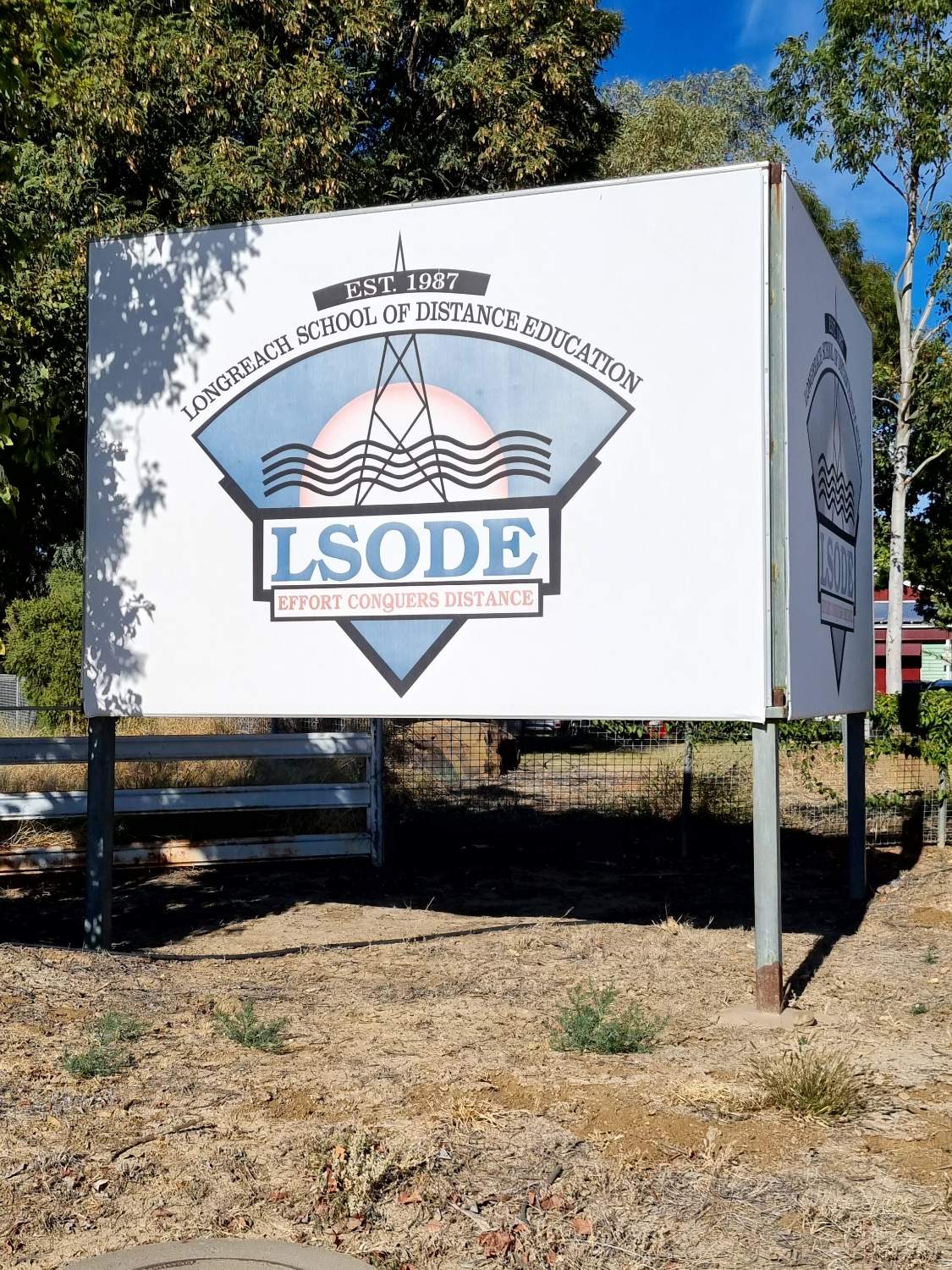 Solve LSODE jigsaw puzzle online with 266 pieces