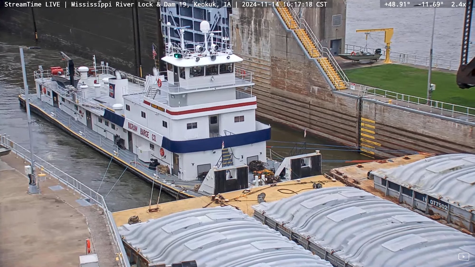 Solve Lock 19, towboat Mark Duley jigsaw puzzle online with 66 pieces