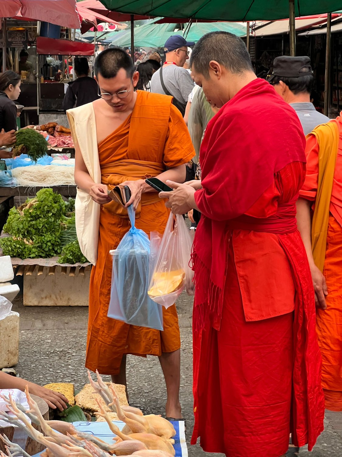 Solve Monks at the Market jigsaw puzzle online with 88 pieces