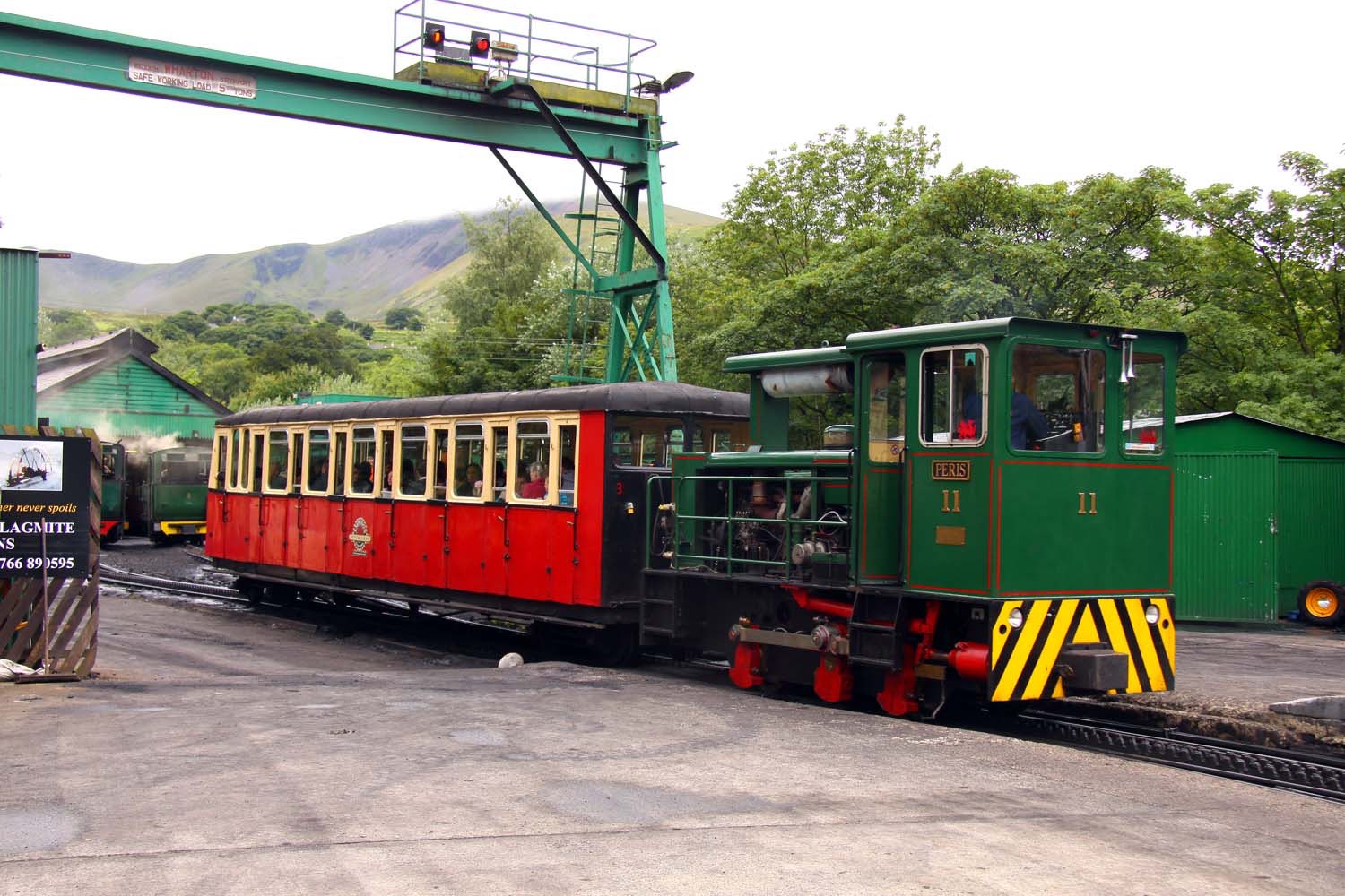 Solve Snowdon Mountain Railway!! jigsaw puzzle online with 450 pieces