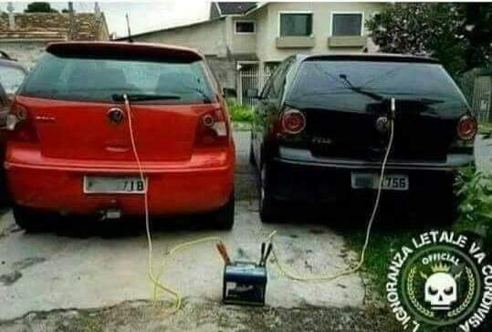 Solve which car has a discharged battery? jigsaw puzzle online with 40 ...