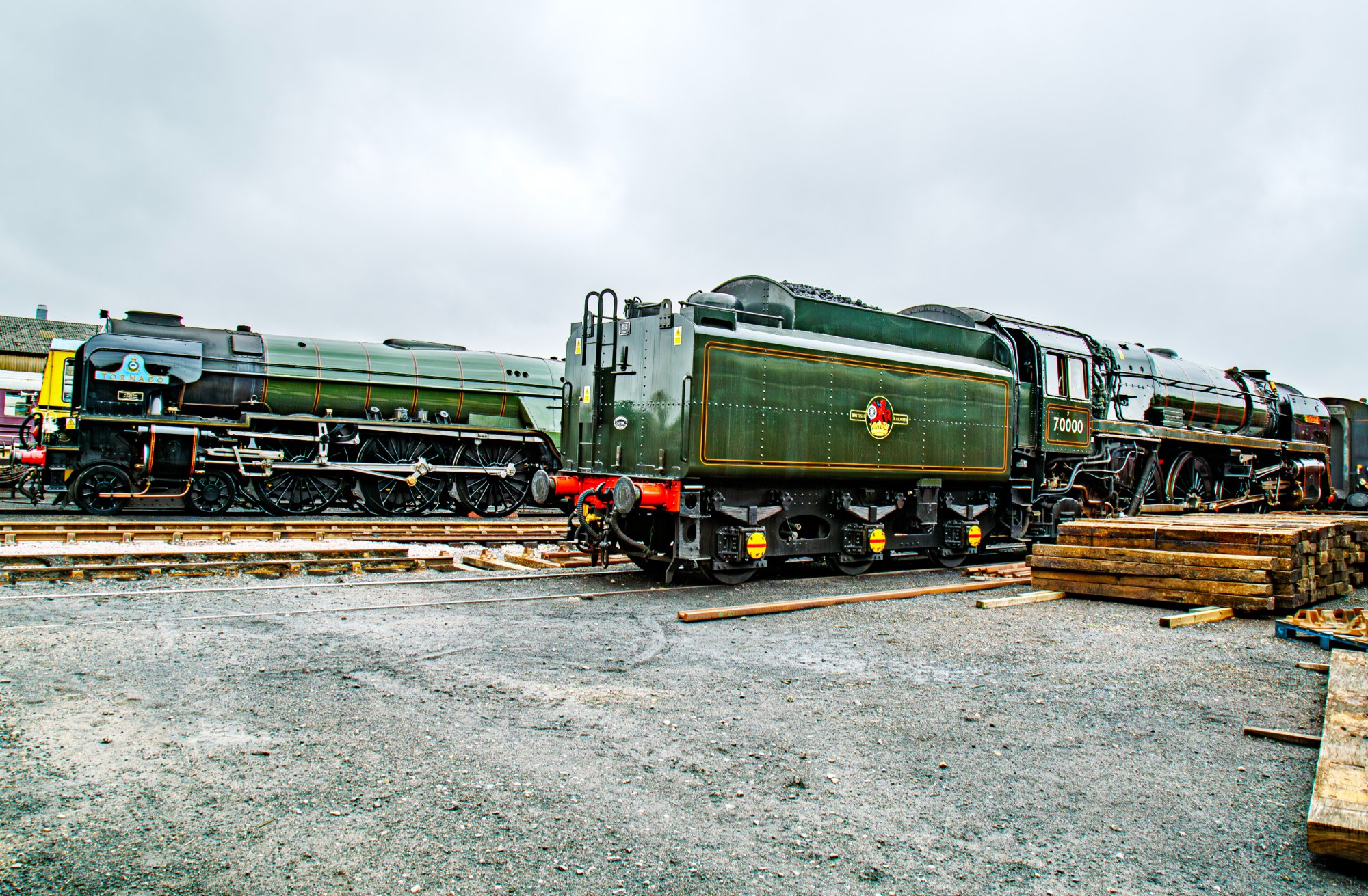 Solve Tornado and Britania jigsaw puzzle online with 150 pieces